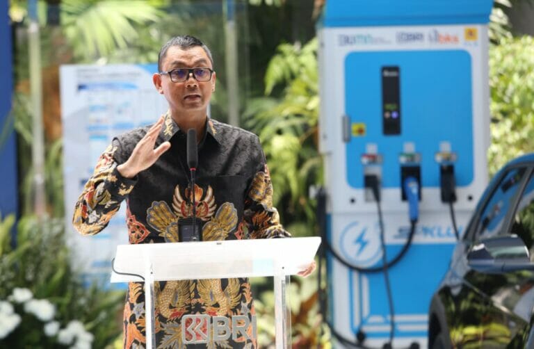 Resmikan Pengoperasian SPKLU, PLN dan BRI Bersinergi Dukung Ekosistem Kendaraan Listrik ...